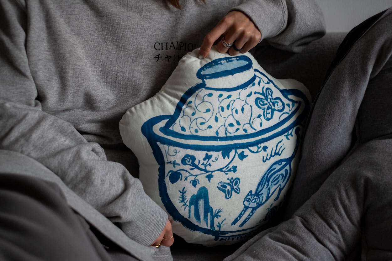 Hug It Tea Pillow | BITTERLEAF TEAS