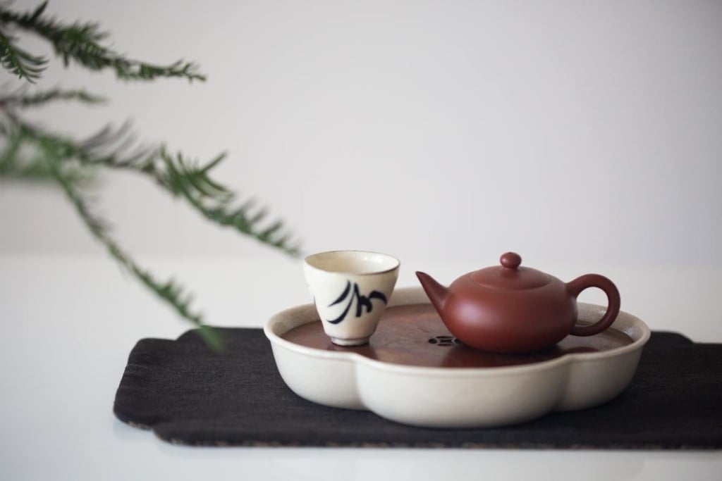 Chaozhou Da Hong Pao Clay Full Moon Teapot | BITTERLEAF TEAS