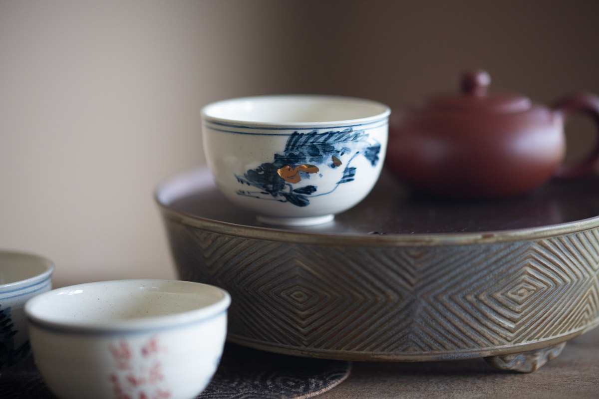 Gilded Qinghua Teacup - Aqua | BITTERLEAF TEAS