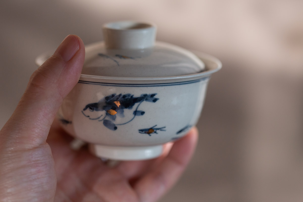 Gilded Qinghua Gaiwan - Fish | BITTERLEAF TEAS